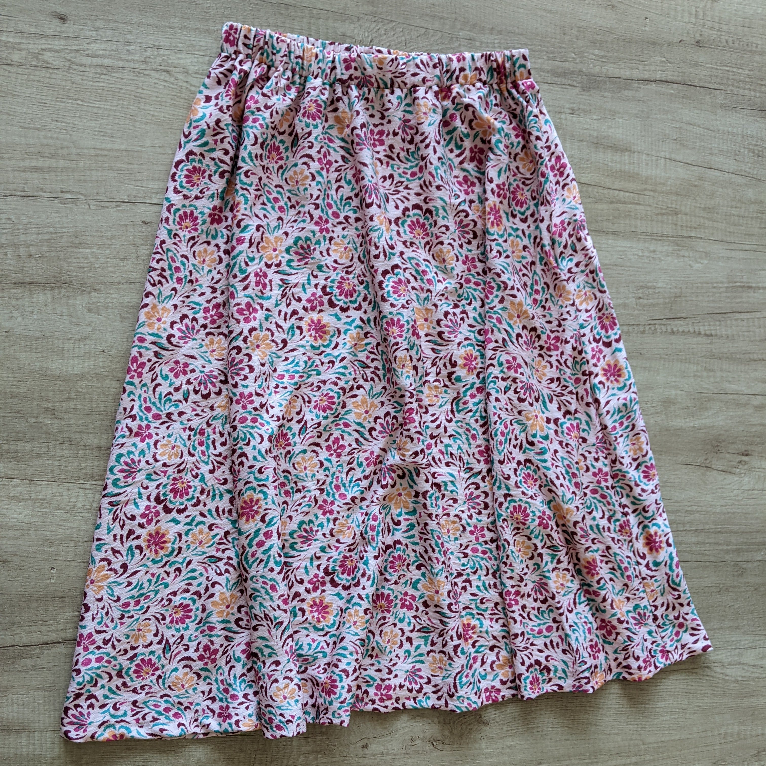 Jupe fluide mi-longue Rose Hors-serie 2024 T36 – Super Bison